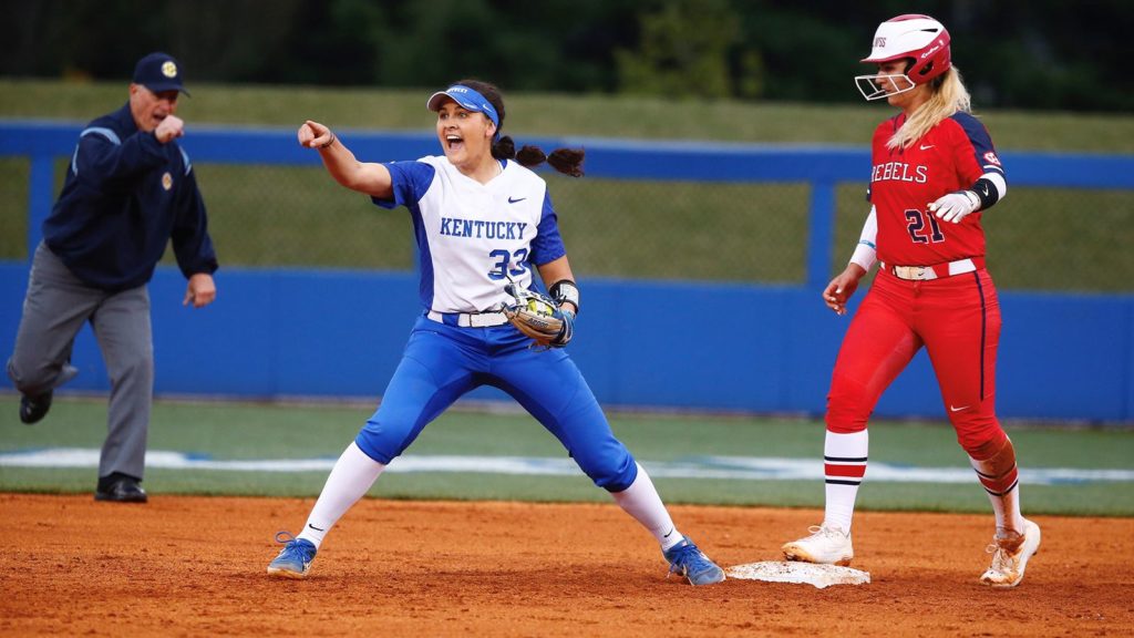 Cheek, Henson and Martens All Homer in Home Finale Win